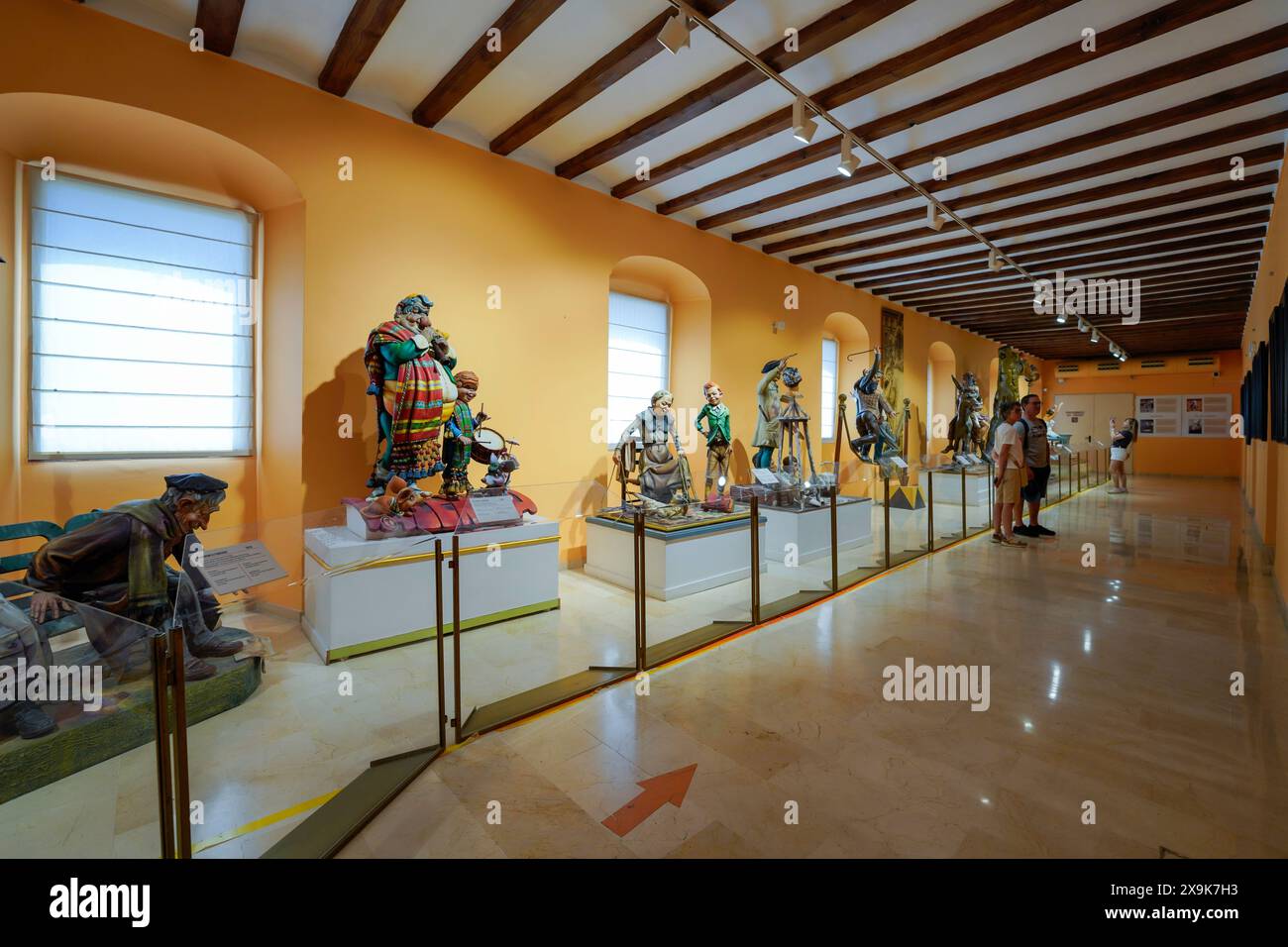 Fallero costume immagini e fotografie stock ad alta risoluzione - Alamy