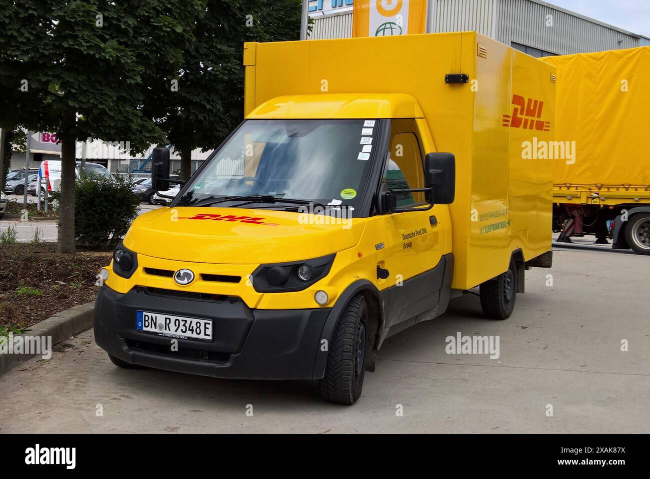 Gruppo DHL - Deutsche Post, Streetscooter eAuto, Paketzustellung. Die ...