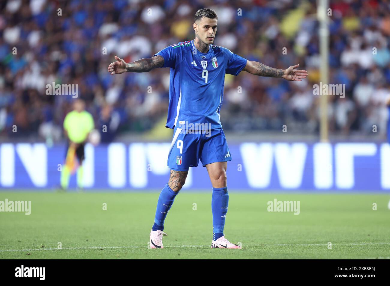 Gianluca Scamacca d'Italia gesta durante l'amichevole tra Italia e ...