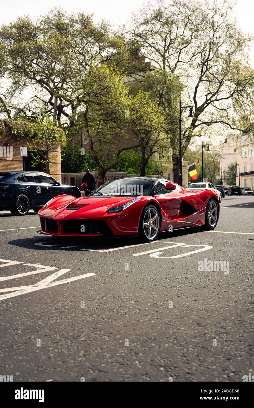 Ferrari laferrari aperta immagini e fotografie stock ad alta ...