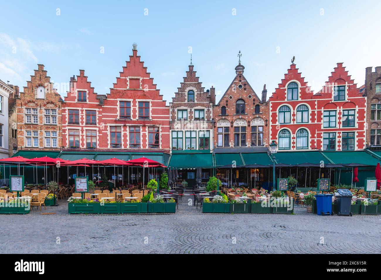 Brügge zentralplatz immagini e fotografie stock ad alta risoluzione - Alamy