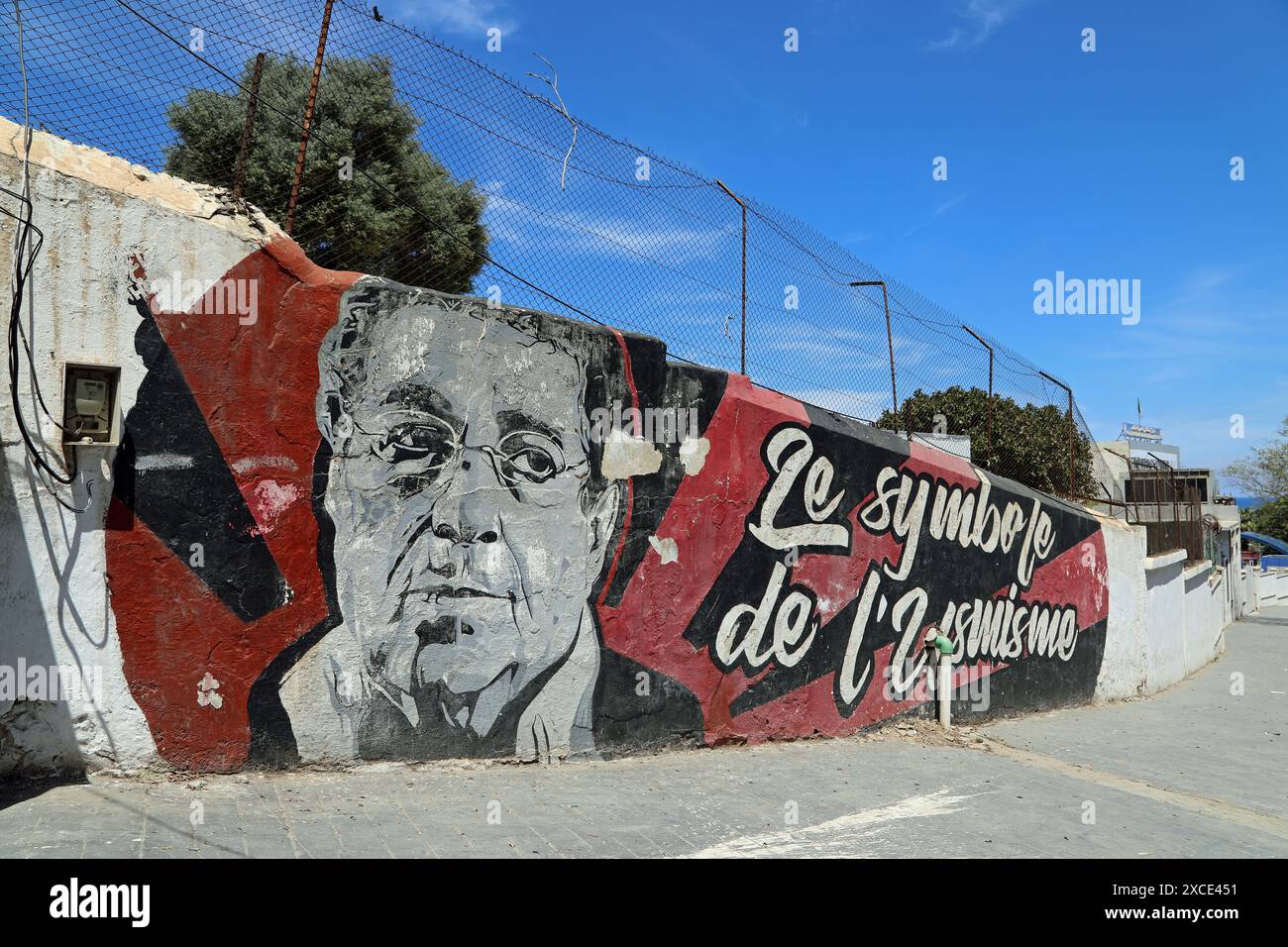 Graffiti simbolici immagini e fotografie stock ad alta risoluzione - Alamy