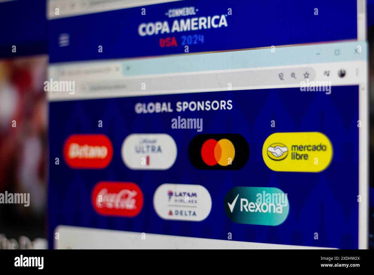 Sito Web su monitor per computer USA 2024 il logo Copa America con ...