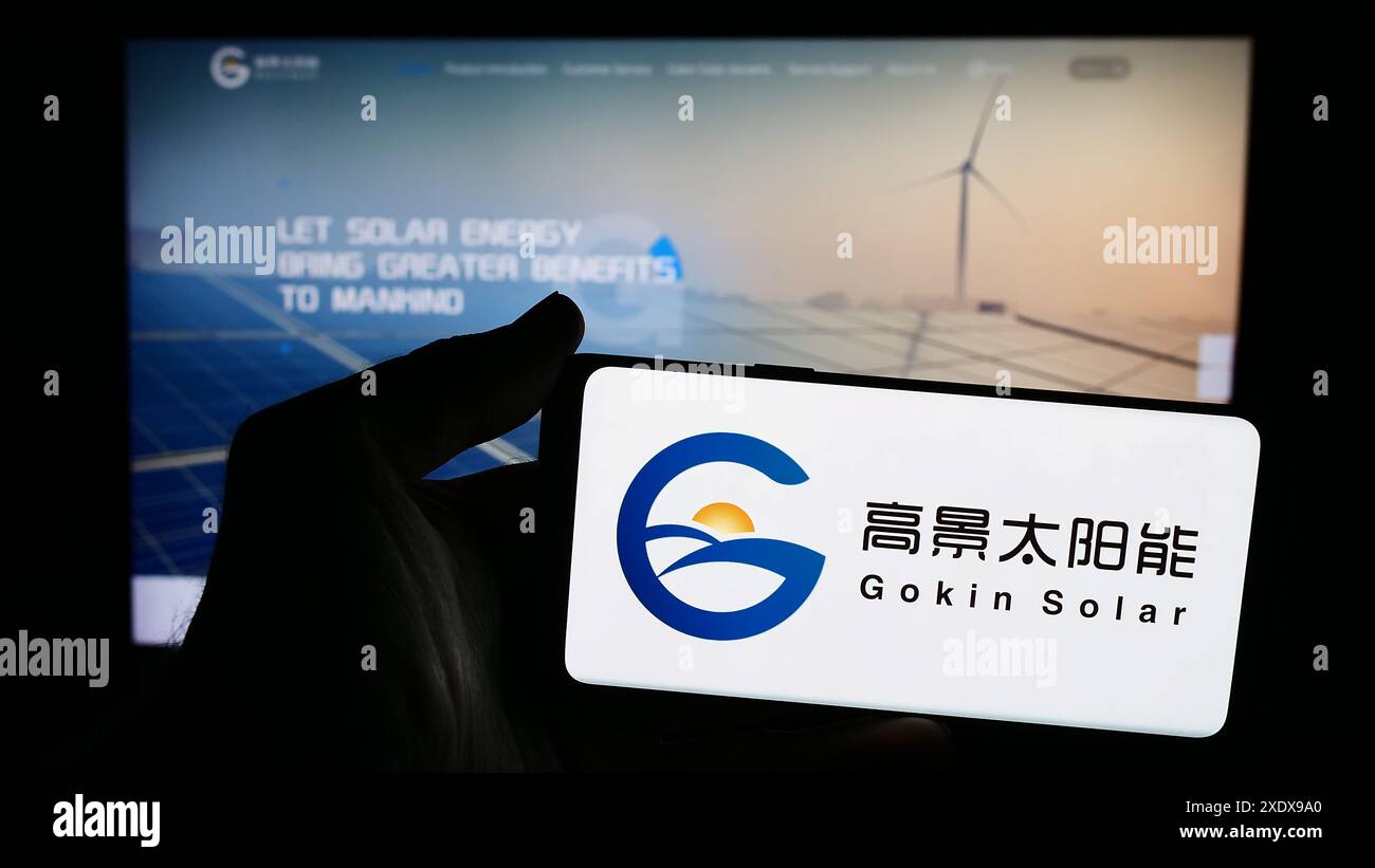 Gokin solar logo immagini e fotografie stock ad alta risoluzione - Alamy