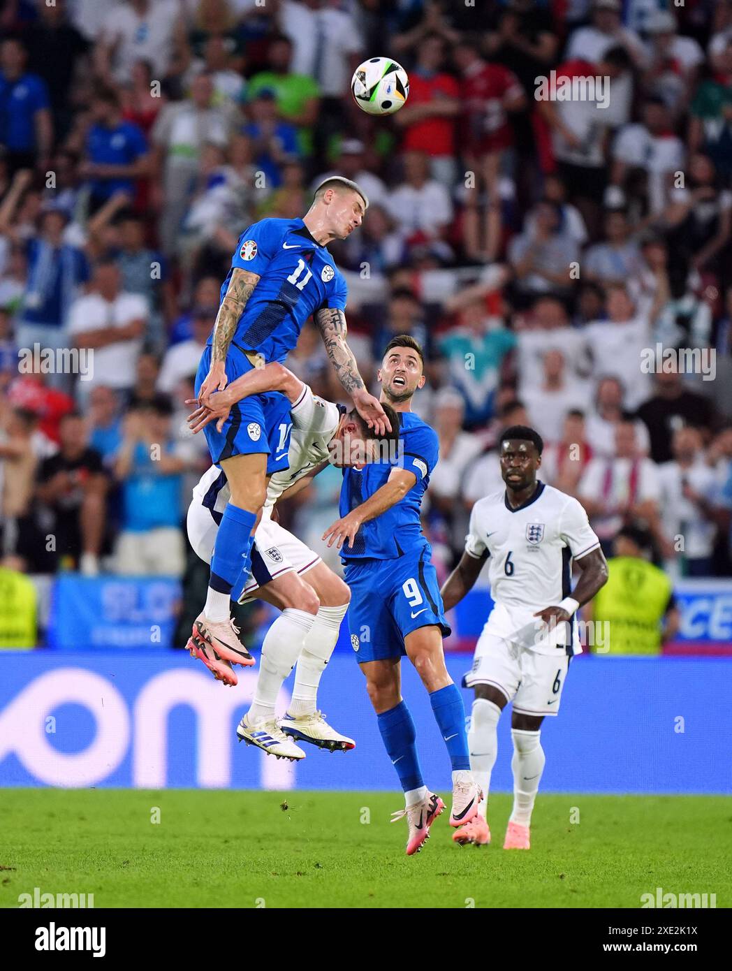 Declan Rice inglese e Benjamin Sesko sloveno (a sinistra) durante la ...