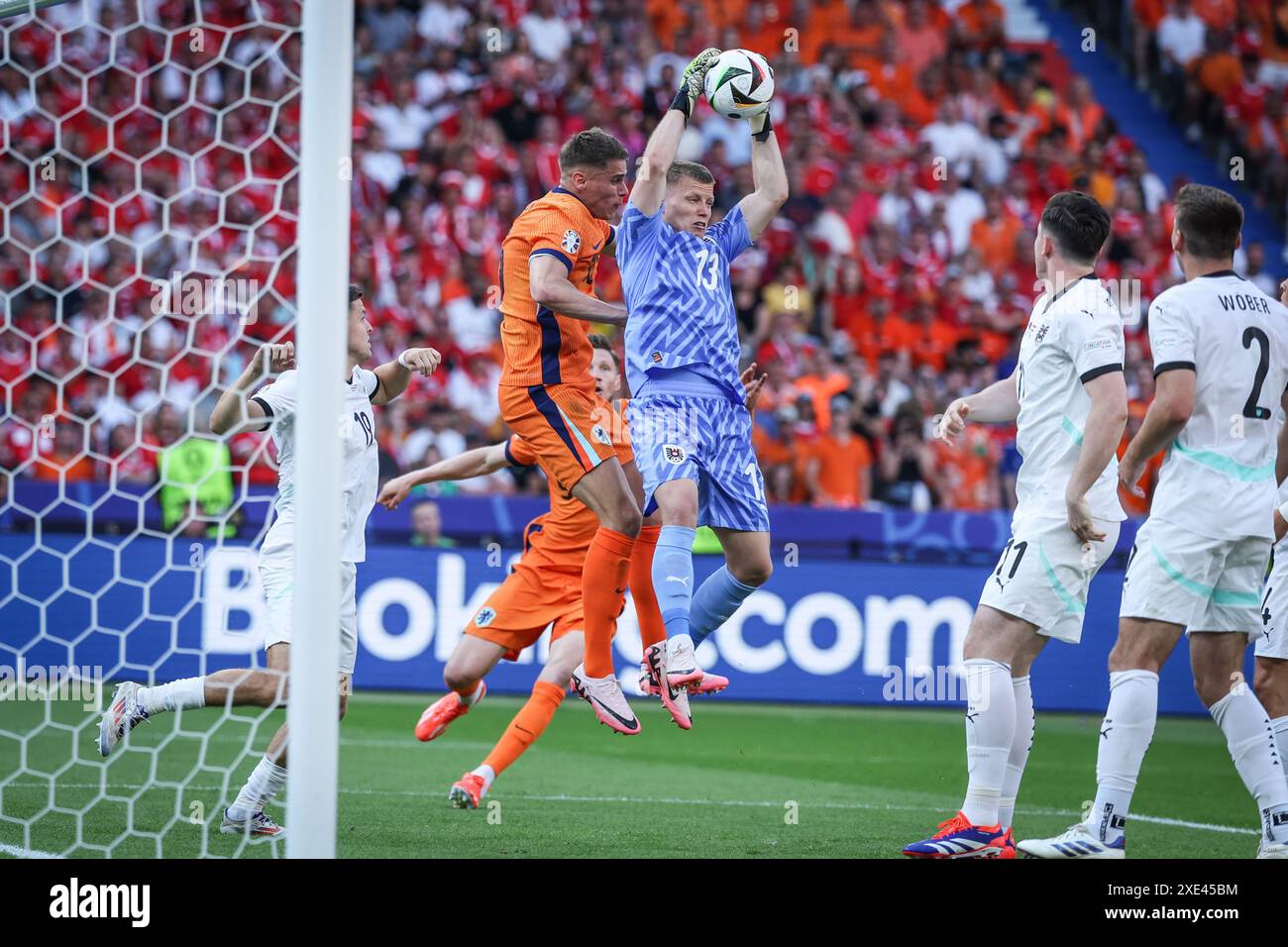 Berlino, Germania. 25 giugno 2024. Patrick Pentz (3° R), portiere dell ...