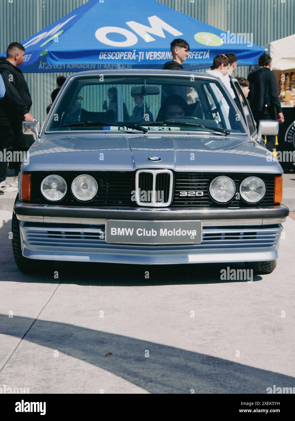 Retro bmw immagini e fotografie stock ad alta risoluzione - Alamy