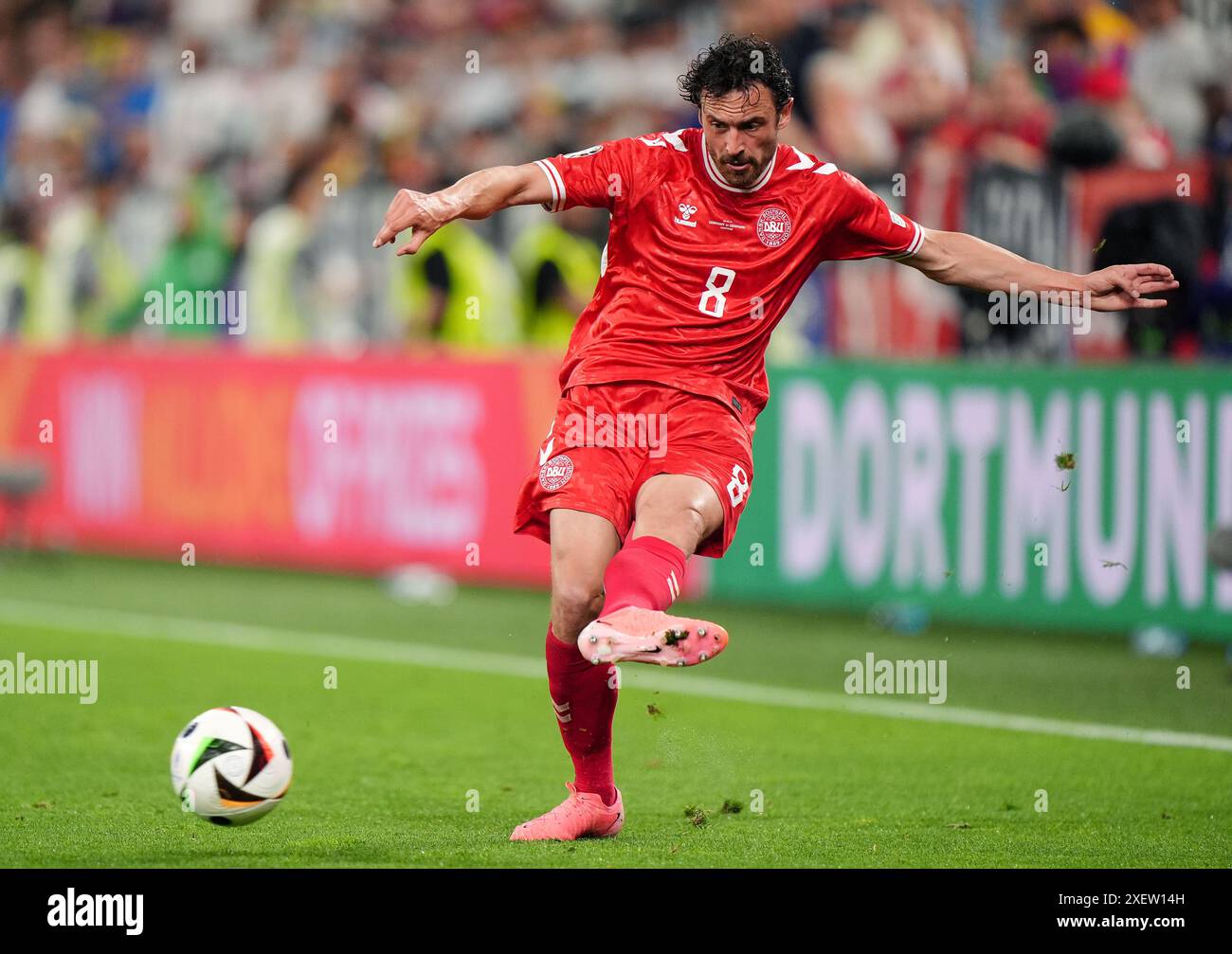 Il danese Thomas Delaney durante il turno di UEFA Euro 2024 del 16 al ...