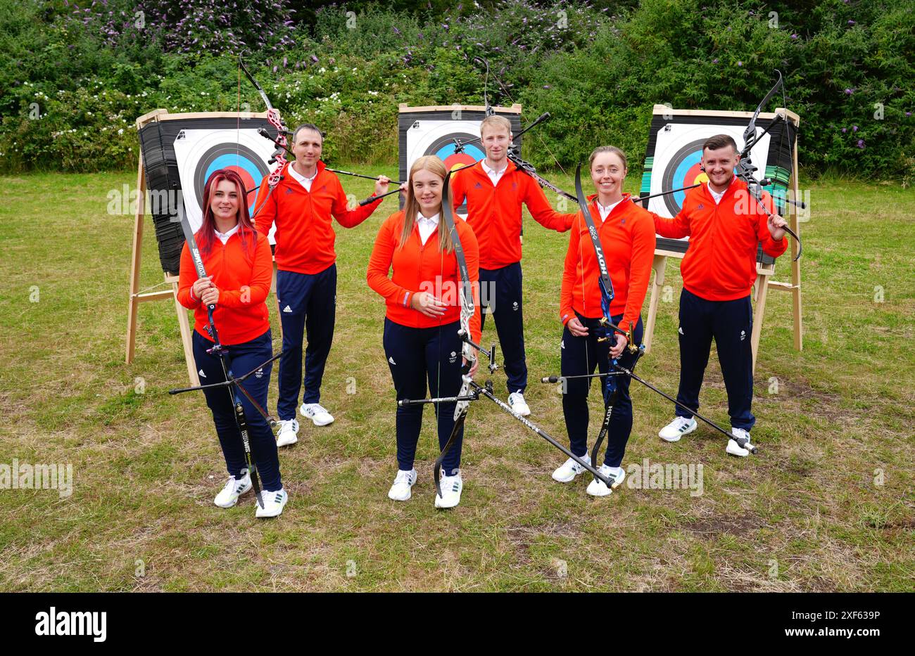 Bryony Pitman, Tom Hall, Megan Havers, Conor Hall, Penny Healey e Alex ...