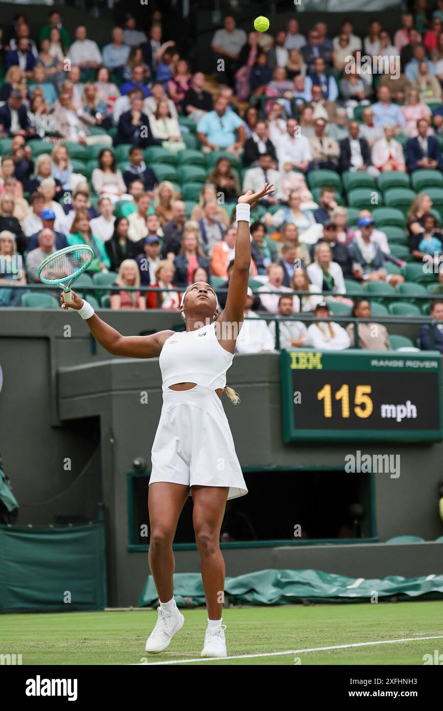 Coco gauff 2024 wimbledon immagini e fotografie stock ad alta risoluzione - Alamy