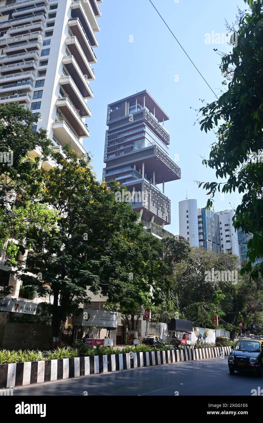 Antilia building mumbai india immagini e fotografie stock ad alta ...