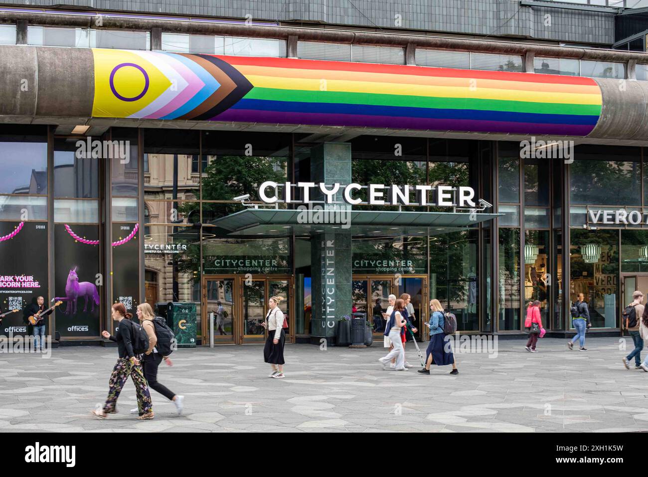 Bandiera dell'orgoglio inclusivo intersessuale immagini e fotografie ...