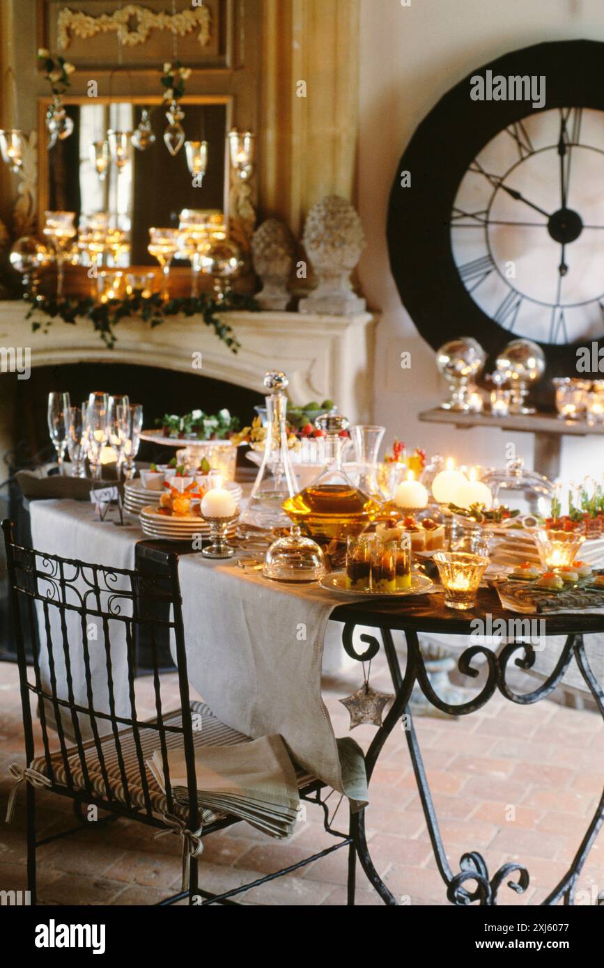 Buffet gigante immagini e fotografie stock ad alta risoluzione - Alamy