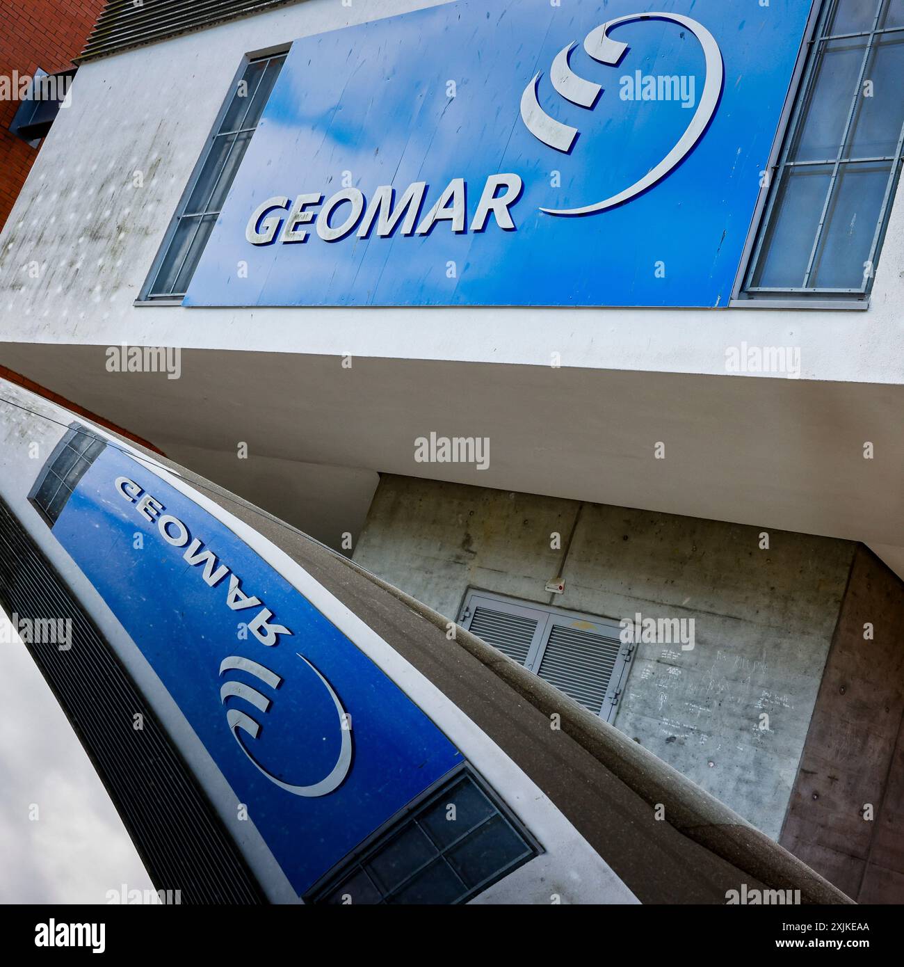 Il logo del GEOMAR Helmholtz Centre for Ocean Research di Kiel si ...