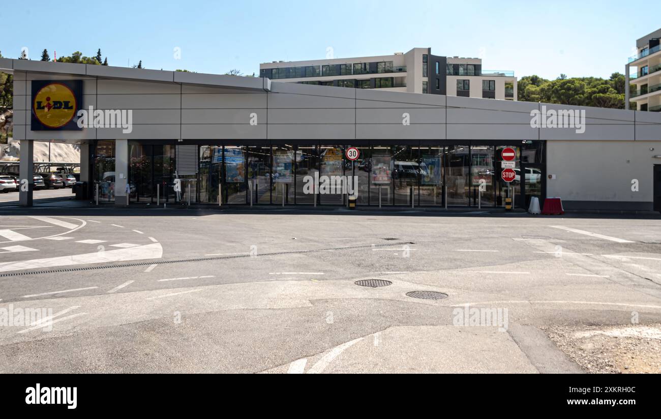 Simbolo di lidl immagini e fotografie stock ad alta risoluzione ...