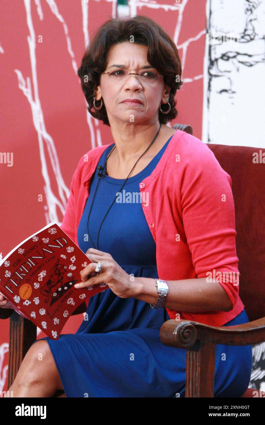 Sonia Manzano, alias Maria di "Sesame Street", che ha dato il via alla ...