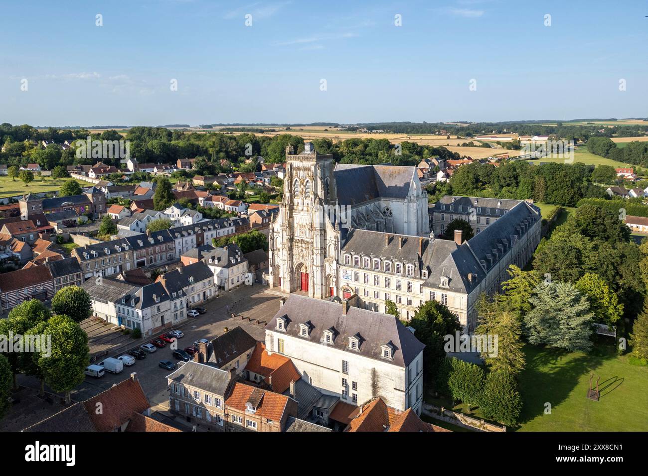 France, somme, Saint Riquier, la chiesa abbaziale di Saint Riquier è un ...