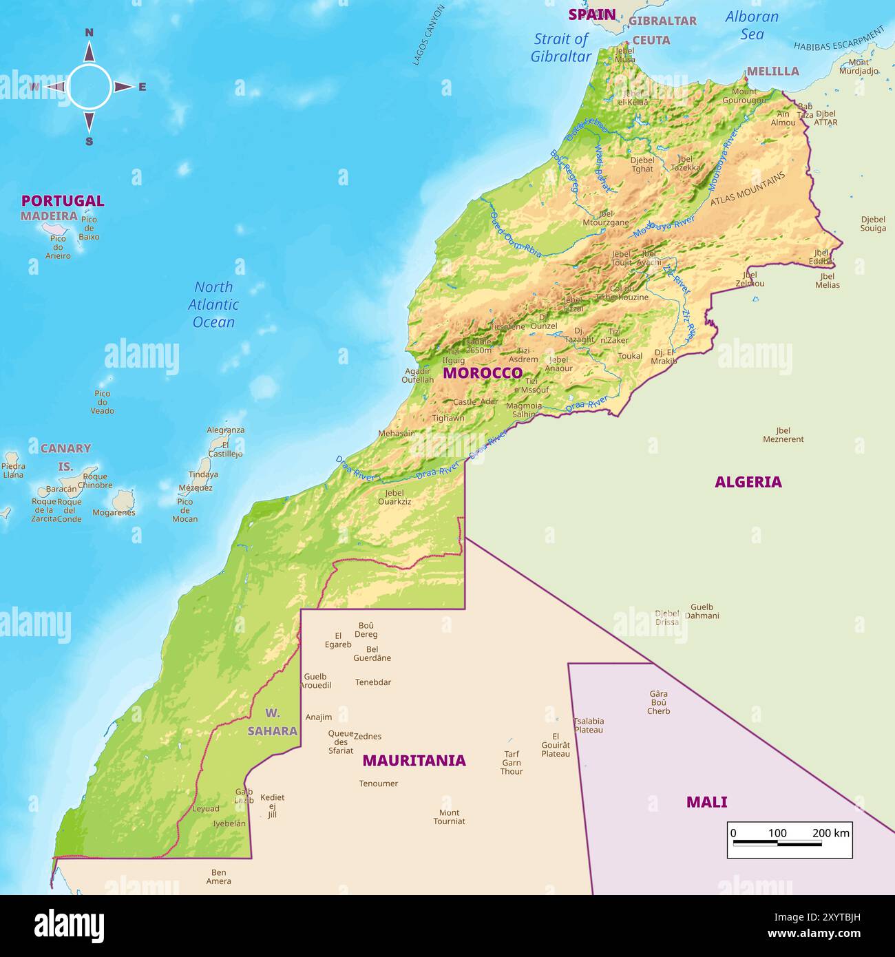 Mappa fisica del Marocco con confini nazionali, fiumi e laghi, montagne, parchi, etichette ...