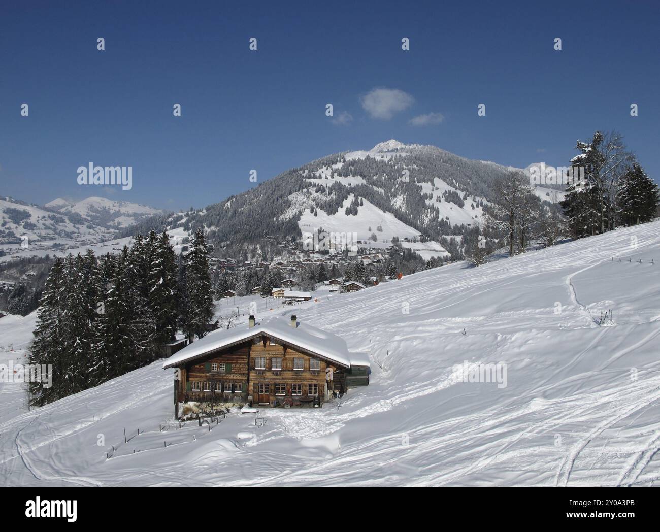 Swiss chalet construction immagini e fotografie stock ad alta ...