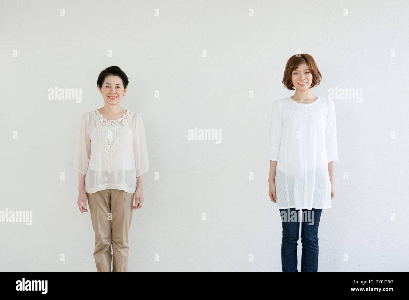 Figlia in ginocchio immagini e fotografie stock ad alta risoluzione - Alamy