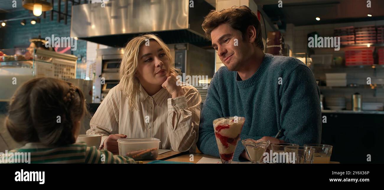REGNO UNITO. Florence Pugh, Andrew Garfield and Grace Delaney We Live ...