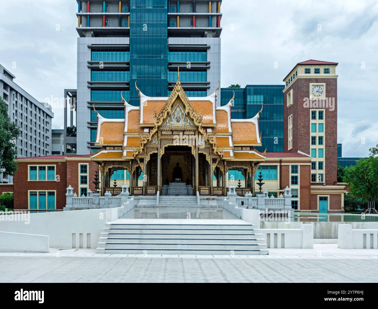Museo siriraj bimuksthan immagini e fotografie stock ad alta ...