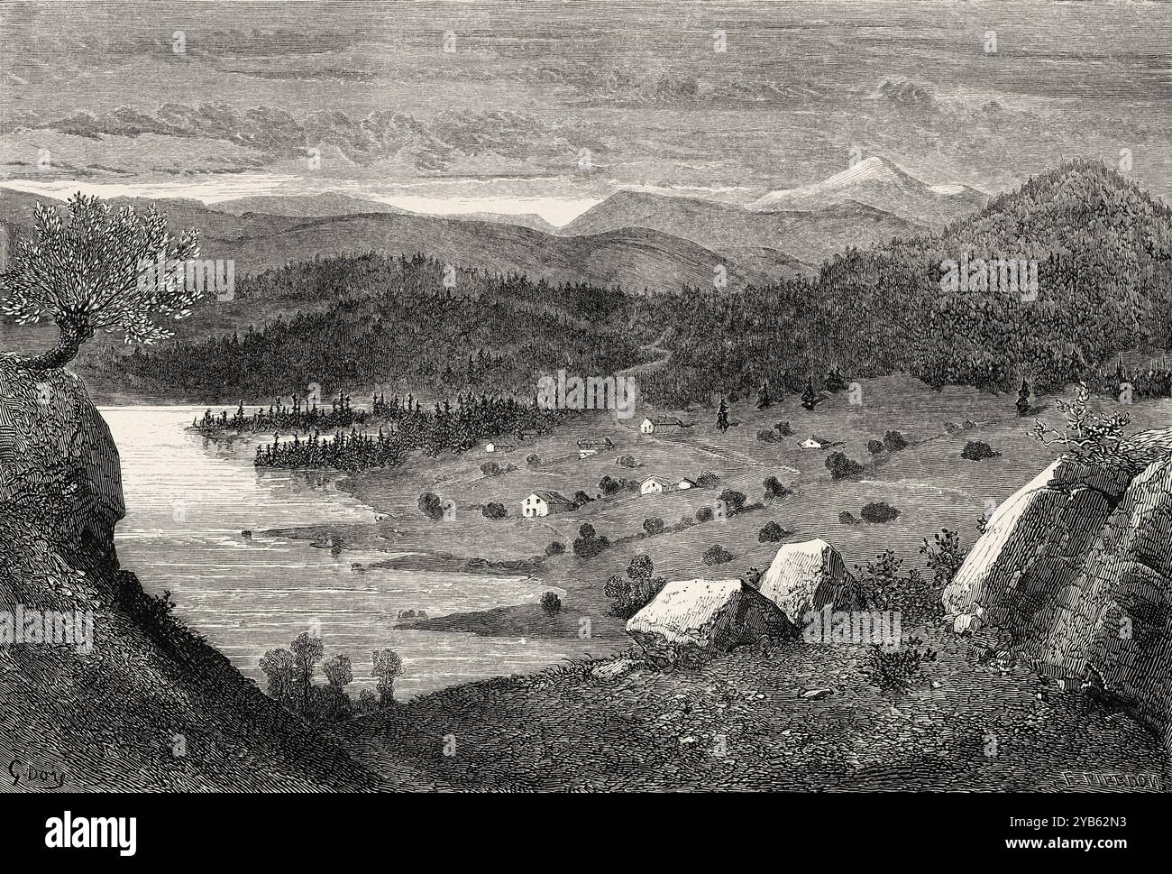 Valle del villaggio di Bolkesjo nel comune di Notodden, Norvegia ...