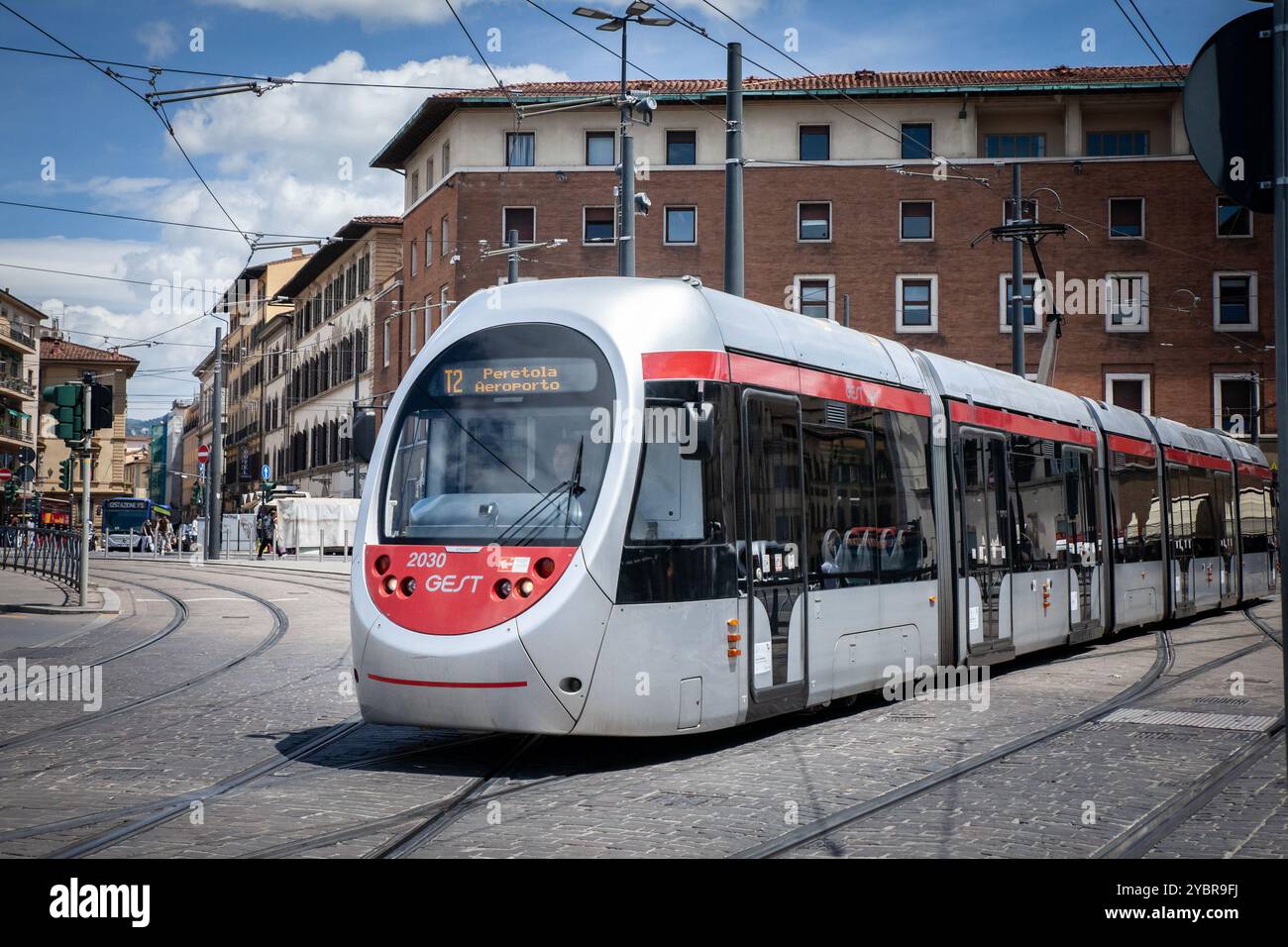 Sistema tramviario di firenze immagini e fotografie stock ad alta ...