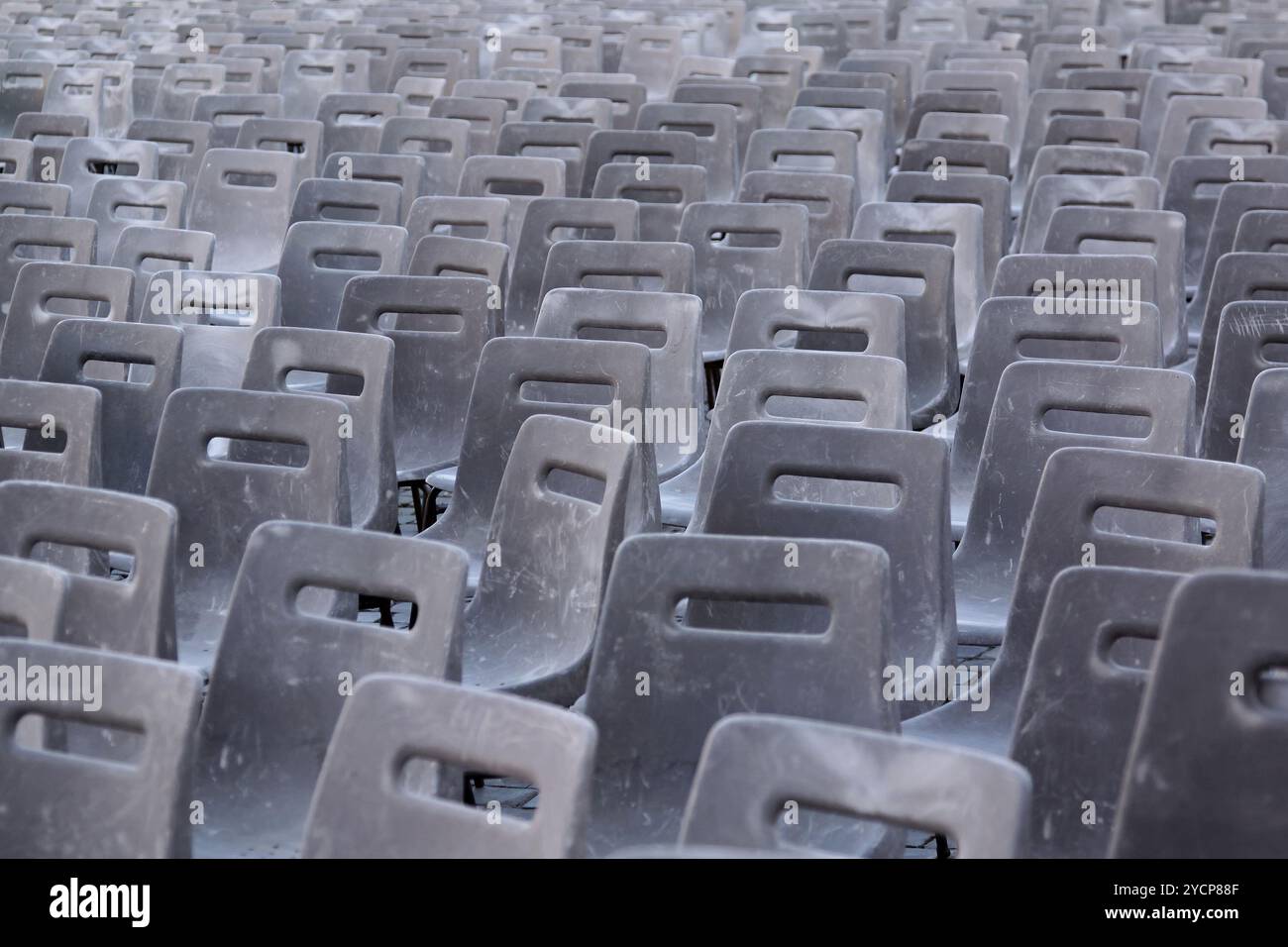 Molte sedie da auditorium immagini e fotografie stock ad alta ...