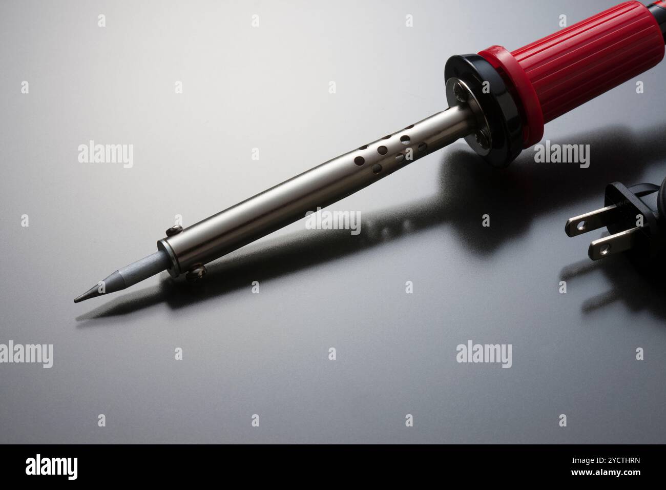 Soldering tool immagini e fotografie stock ad alta risoluzione - Alamy