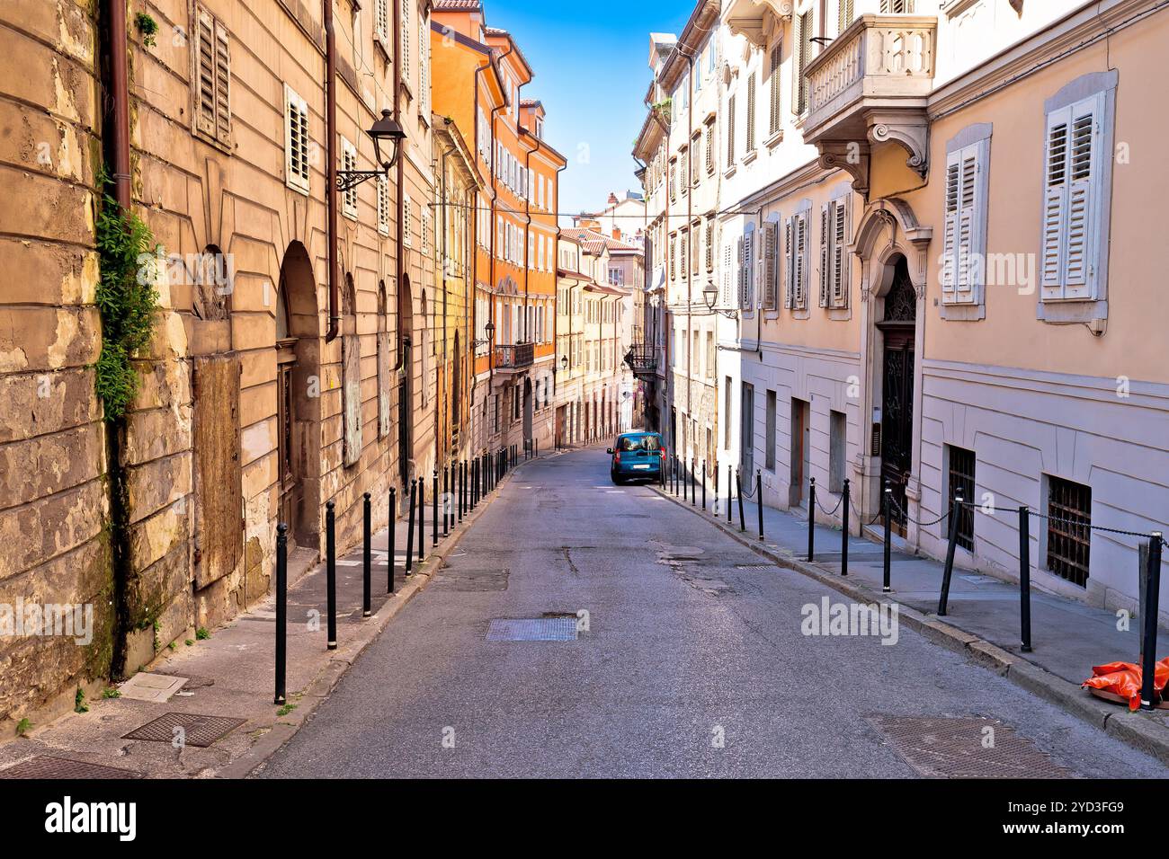 Italien bunte straße immagini e fotografie stock ad alta risoluzione ...