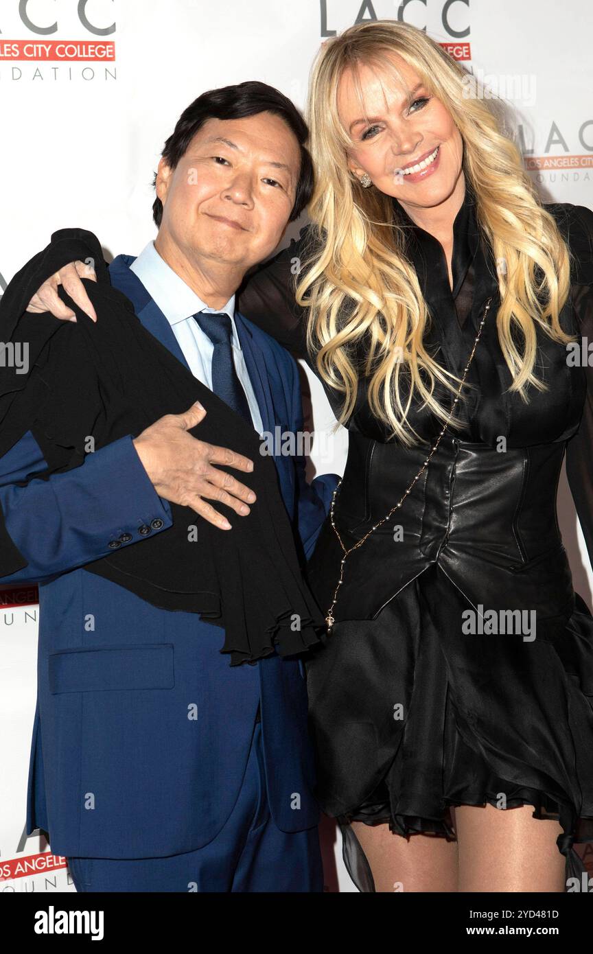 Ken Jeong und Joan Dangerfield bei der Los Angeles City College ...