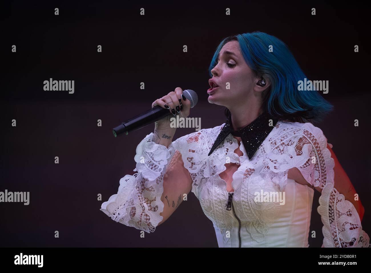 Rose villain immagini e fotografie stock ad alta risoluzione - Alamy