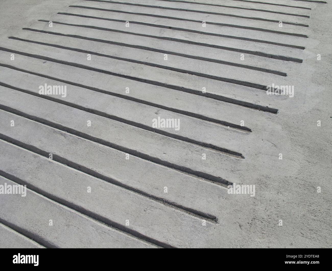 Sloping wall immagini e fotografie stock ad alta risoluzione - Alamy