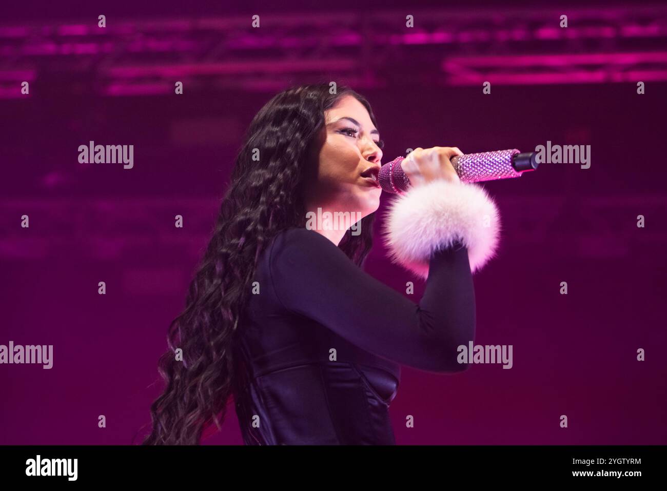 Rapper anna pepe immagini e fotografie stock ad alta risoluzione - Alamy