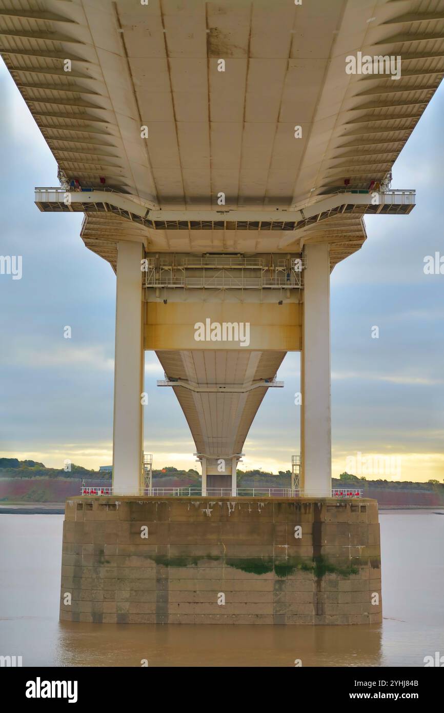 Ponte sospeso sul fiume severn immagini e fotografie stock ad alta ...