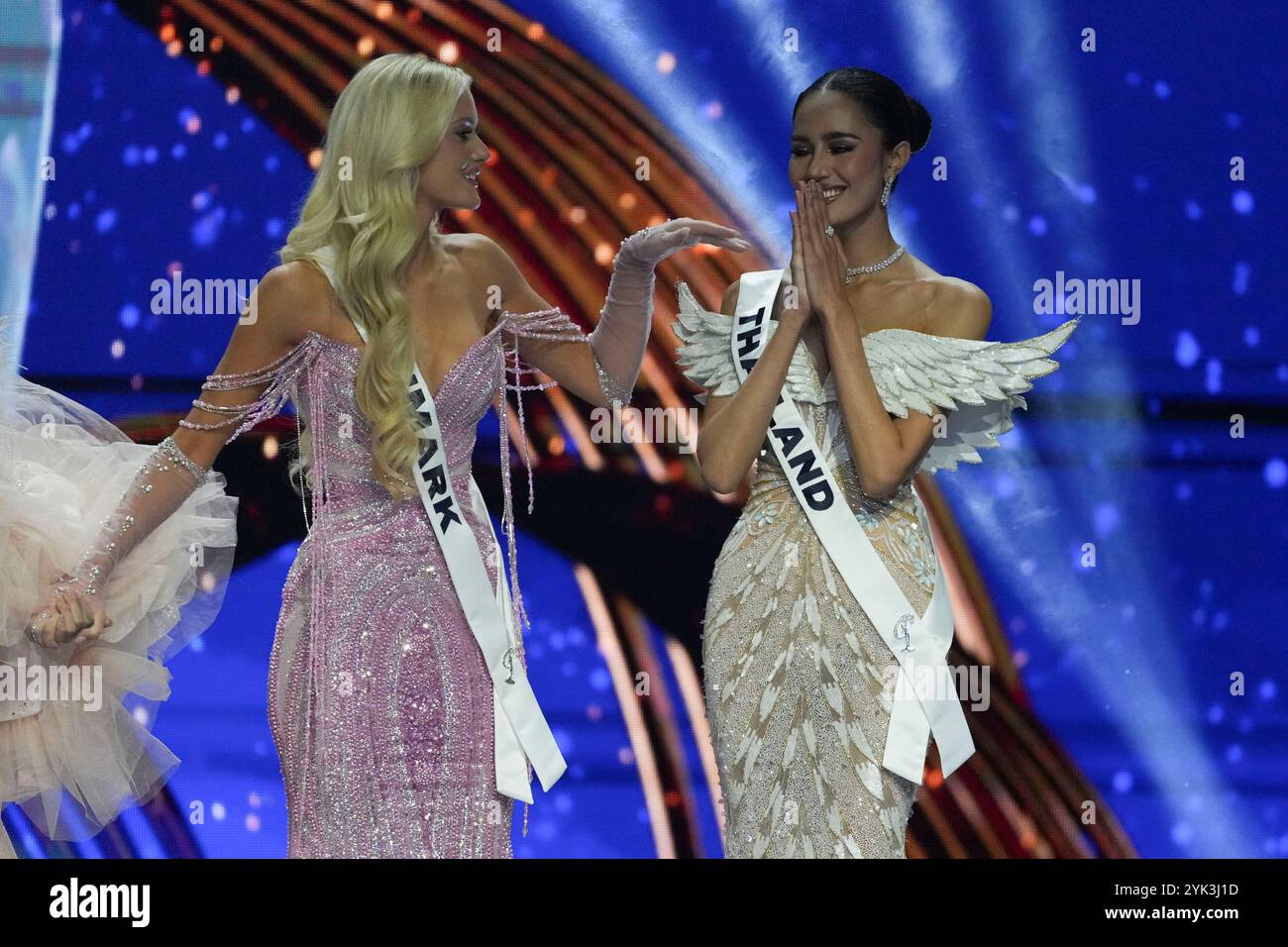 Miss Thailand Suchata Chuangsri and Miss Denmark Victoria Kjær Theilvig ...