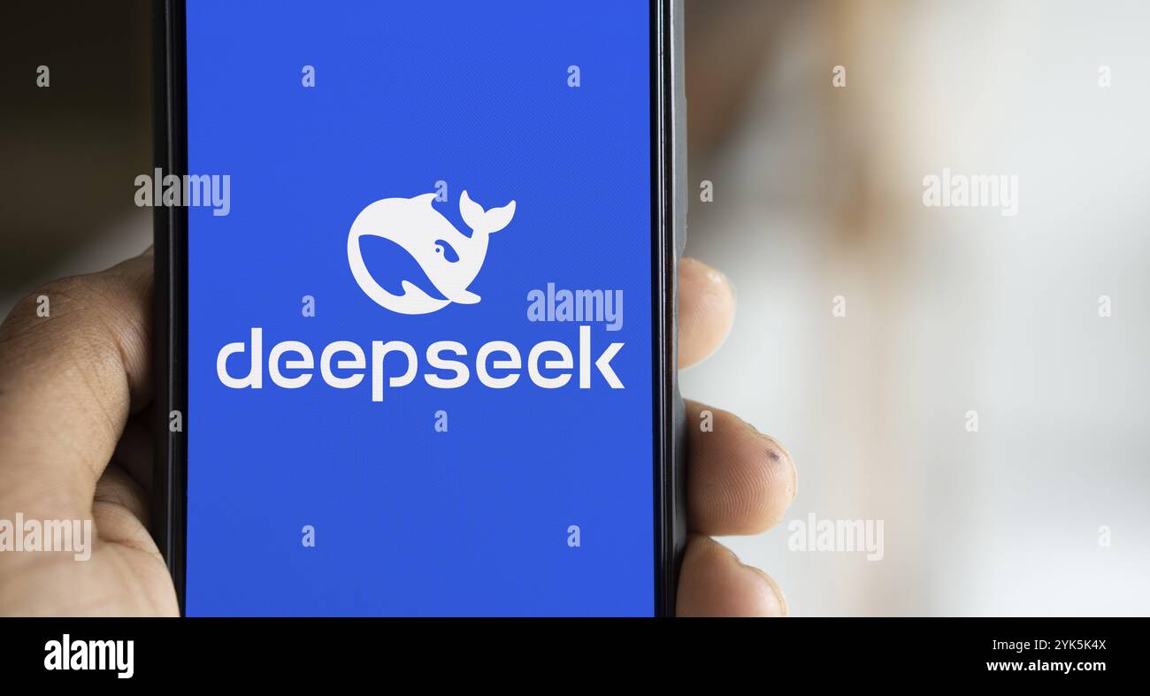 Il logo deepseek ai viene visualizzato sullo smartphone immagini e ...