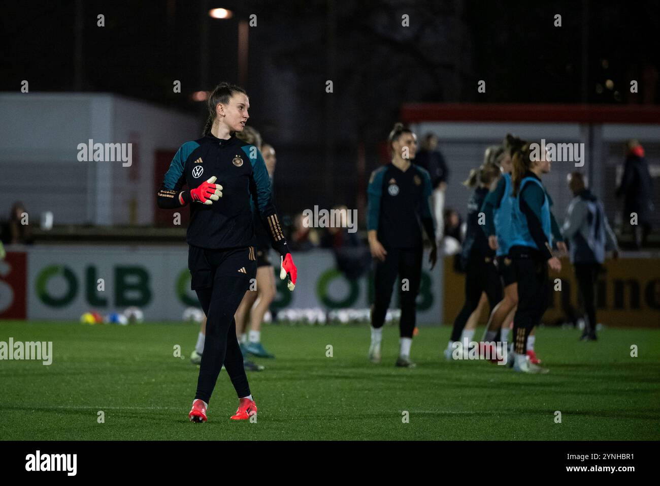 ENA Mahmutovic (Deutschland, #21), GER, Training DFB Frauen Fussball ...