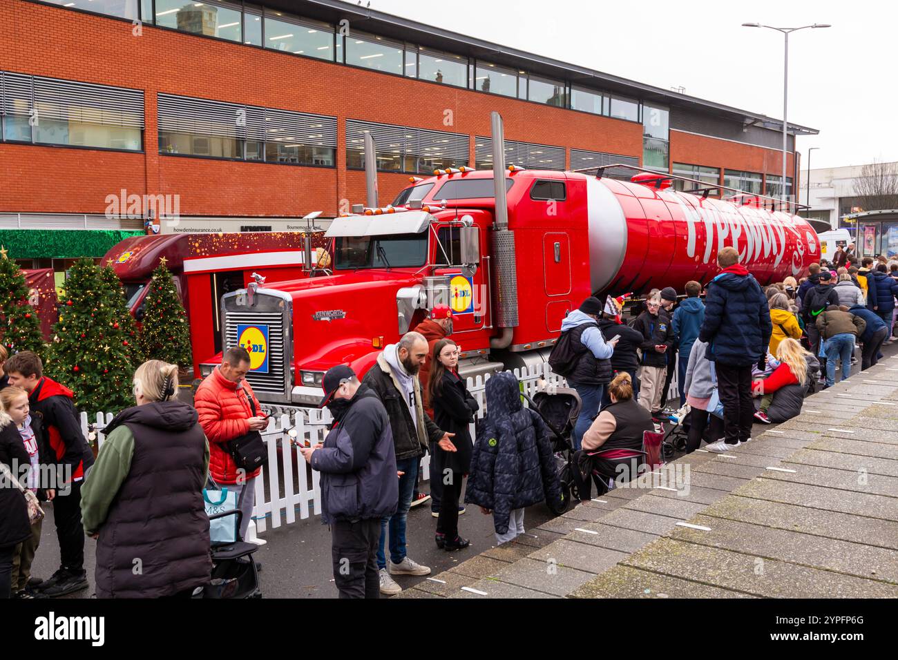 Lidl freeway cola truck immagini e fotografie stock ad alta risoluzione ...