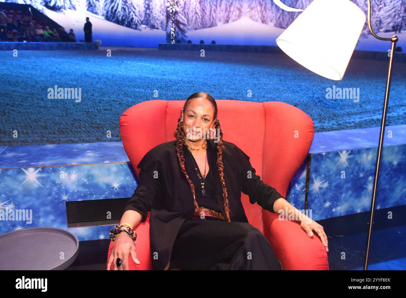 Milka Loff Fernandes Moderatorin Muenchen 21.12.2024. CAVALLUNA Kids Showpalast Muenchen, Hans ...