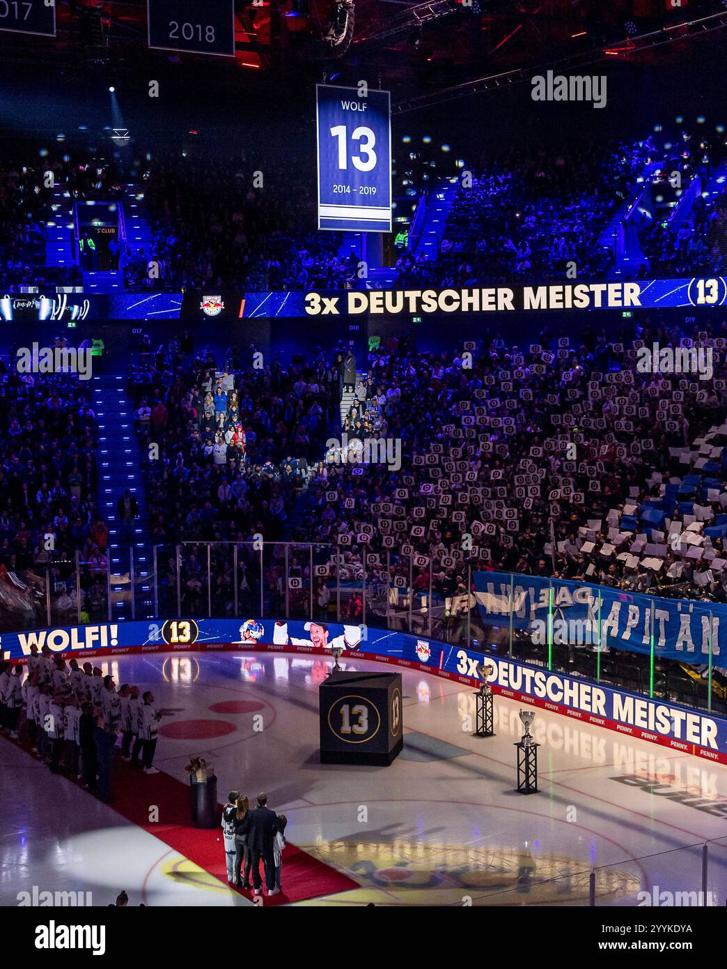 Jersey Retirement - Zeremonie zu Ehren von Michi Wolf, dem ...