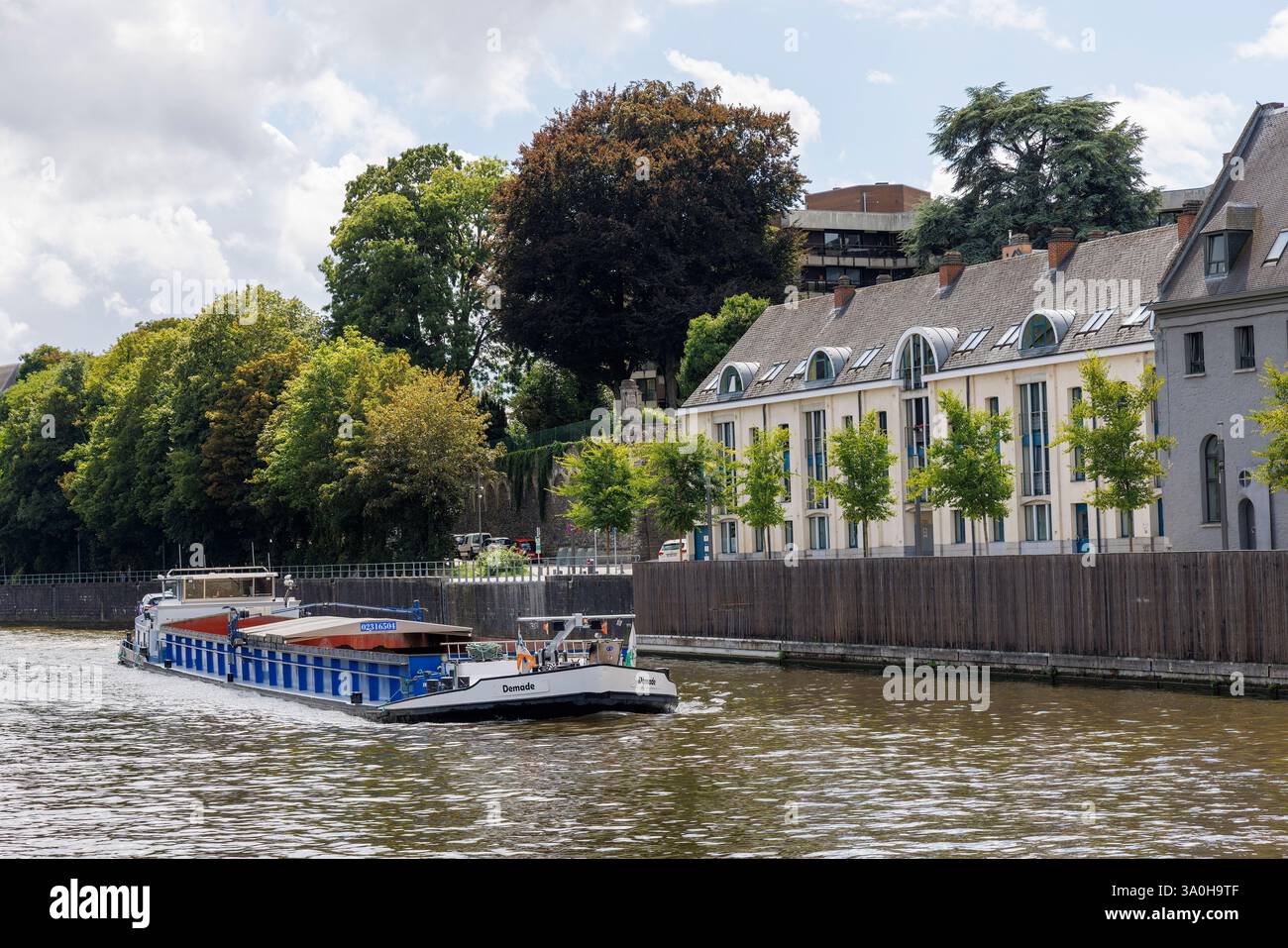 Trasporto chiatta immagini e fotografie stock ad alta risoluzione - Alamy