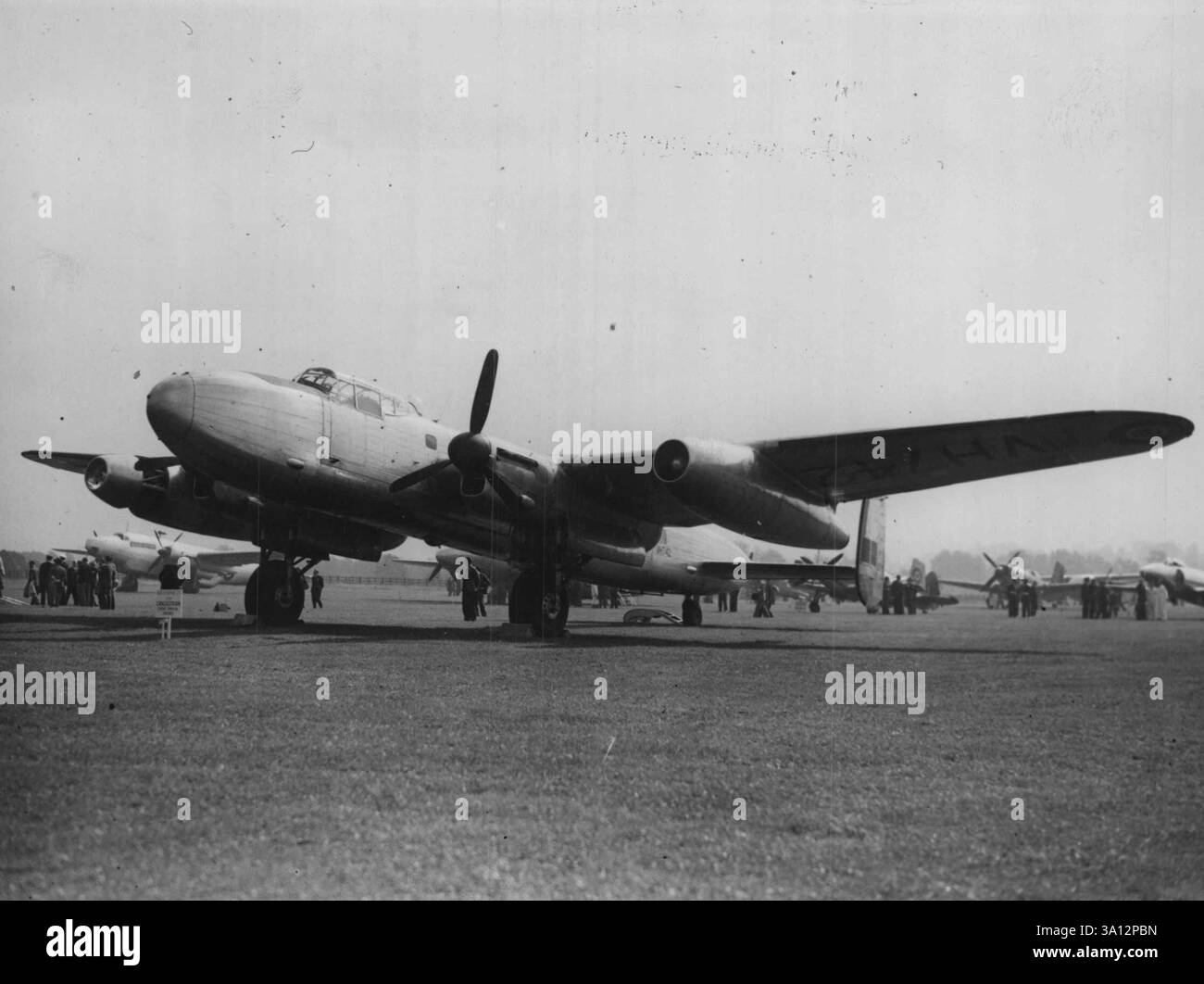 Quattro motori merlin Foto e Immagini Stock in Bianco e Nero - Alamy