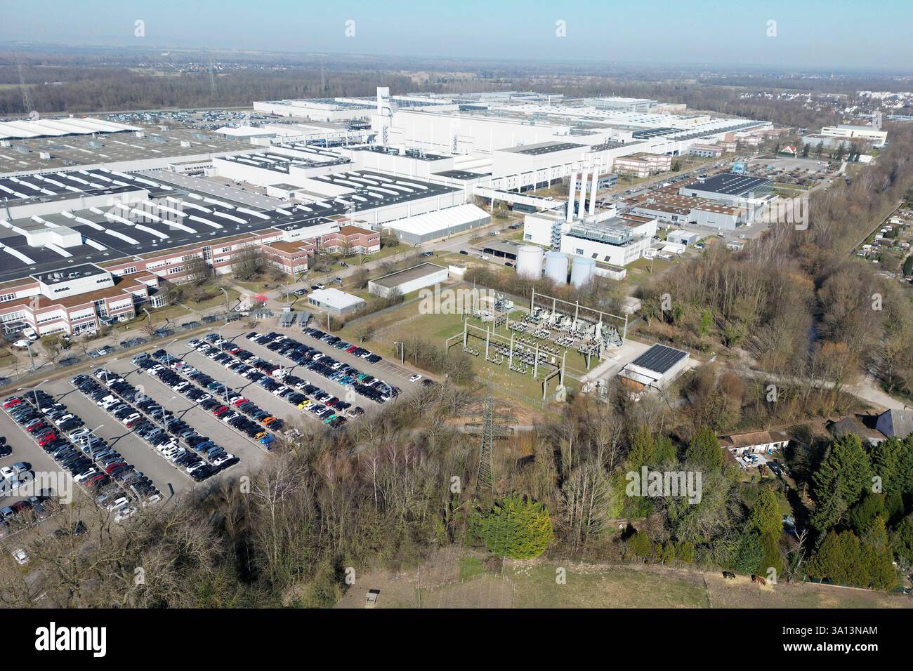 06.03.2022, xsvx, industrie, Wirtschaft, Mercedes Benz Werk Rastatt ...