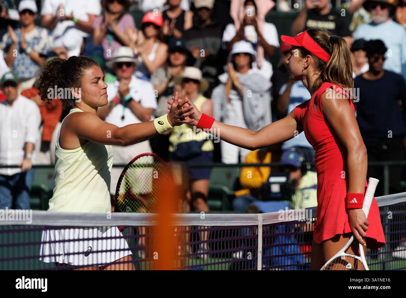 Jasmine paolini immagini e fotografie stock ad alta risoluzione - Alamy