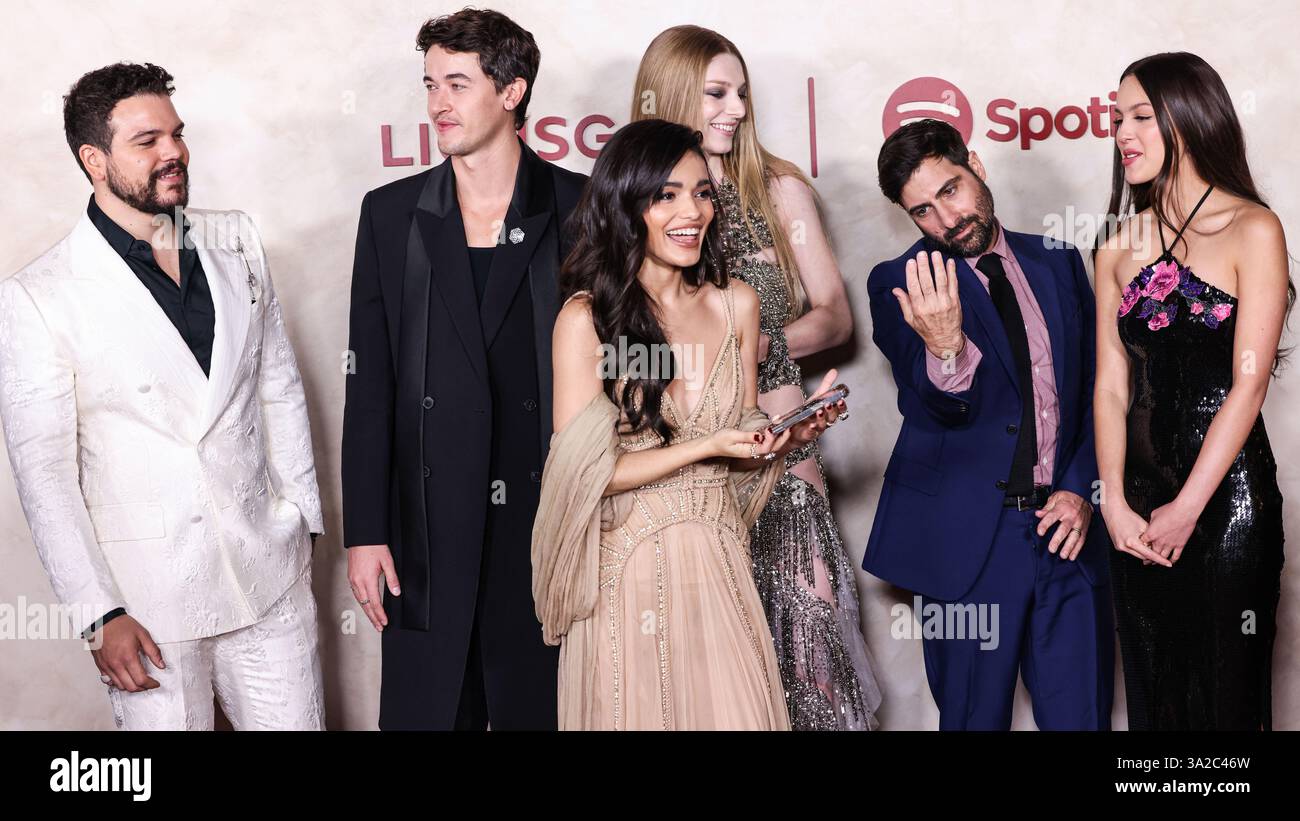 (FILE) Disney scala indietro 'Biancaneve' Hollywood Premiere tra Rachel ...