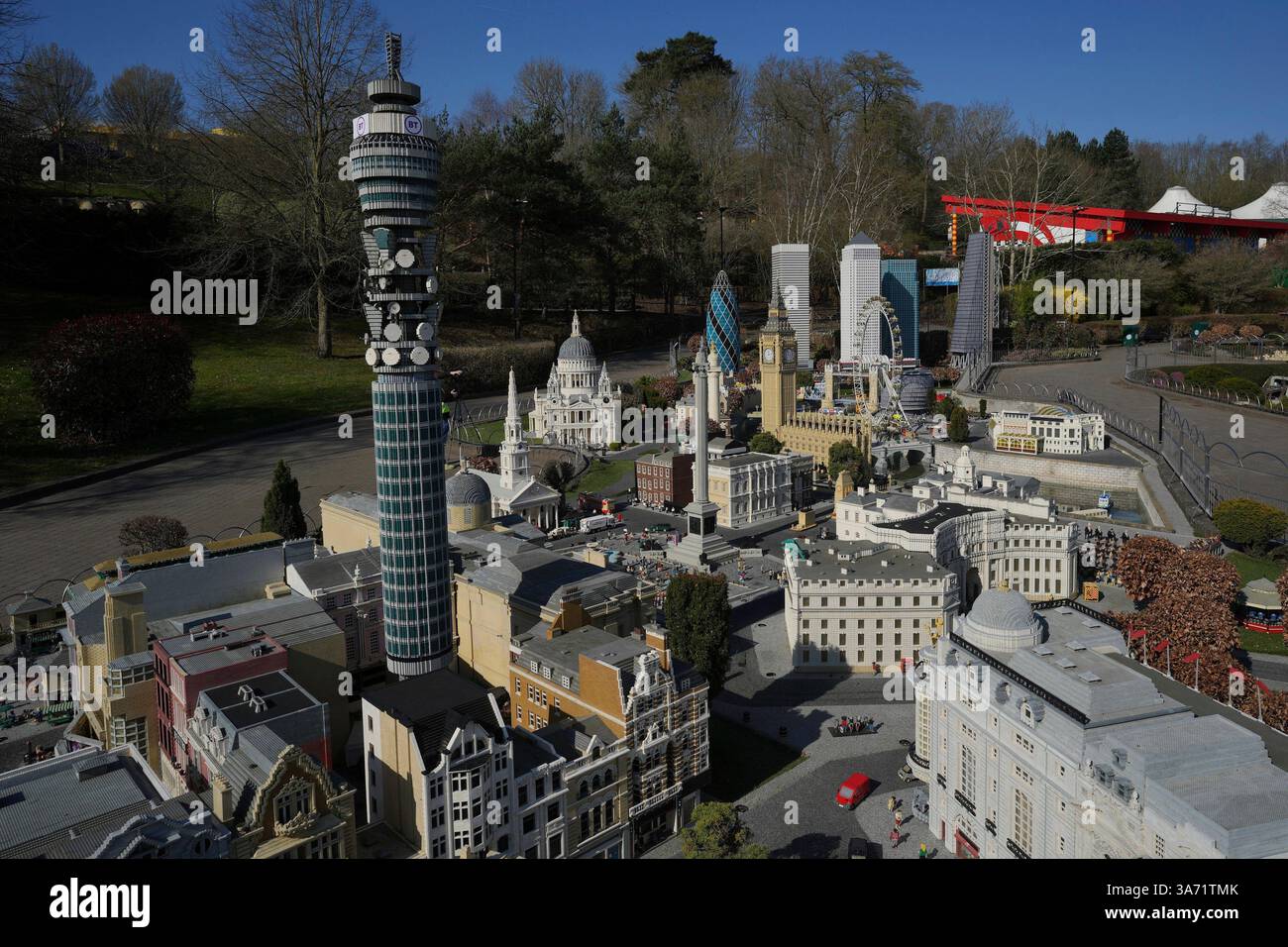 The newest attraction at Legoland features sculptures of London's ...