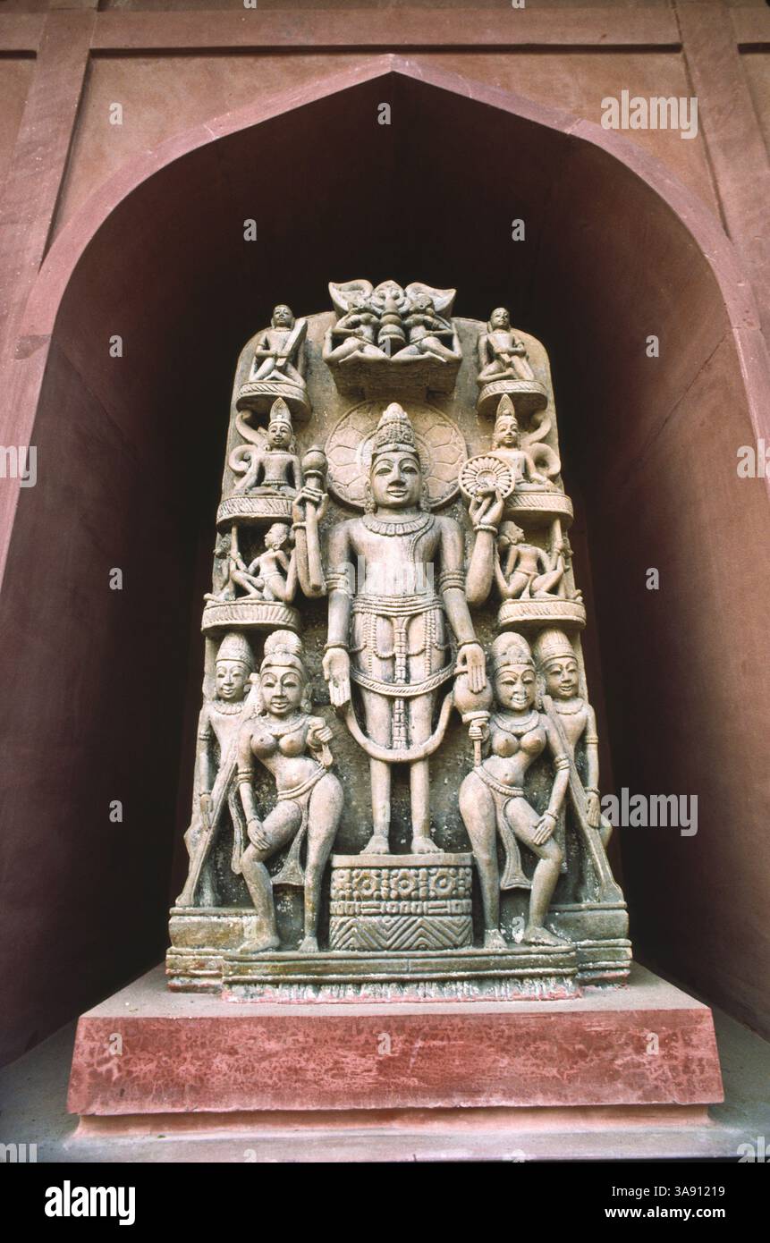 Vishnu statue india immagini e fotografie stock ad alta risoluzione - Alamy