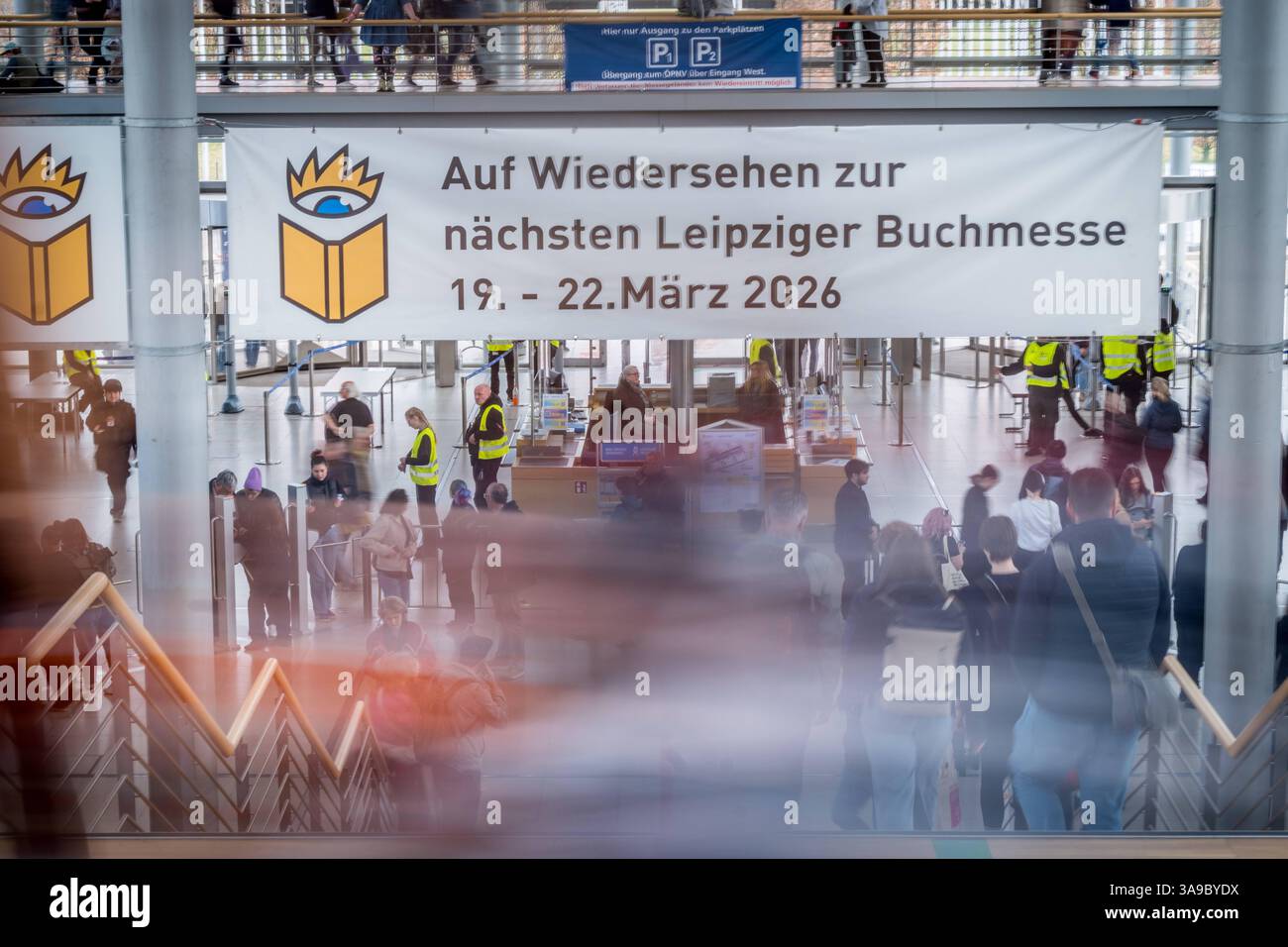 Letzter Tag der Buchmesse 2025. Hinweis auf die Messe 2026, welche vom ...